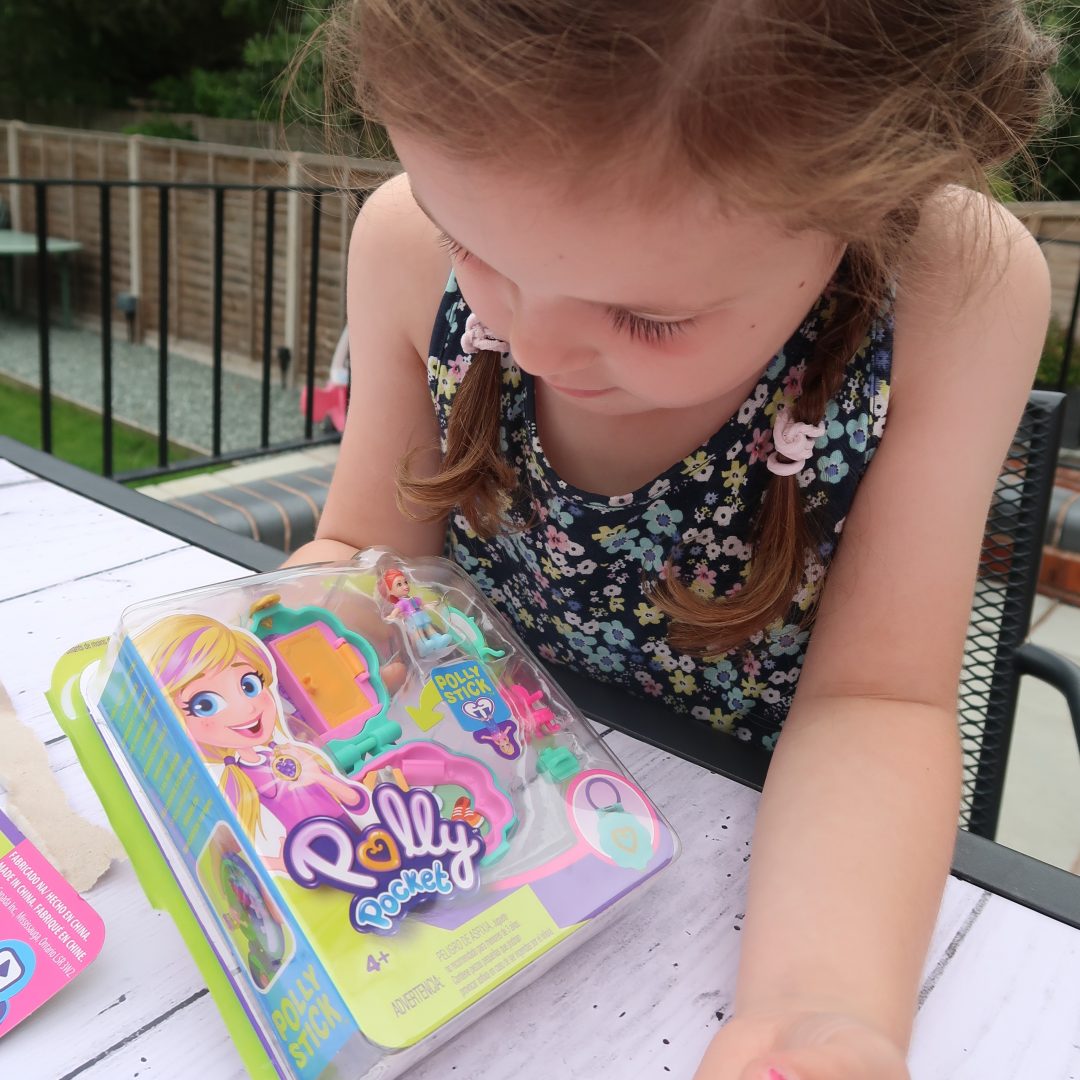 REVIEW & GIVEAWAY- *NEW* Polly Pocket Mini Compacts - Real Mum Reviews