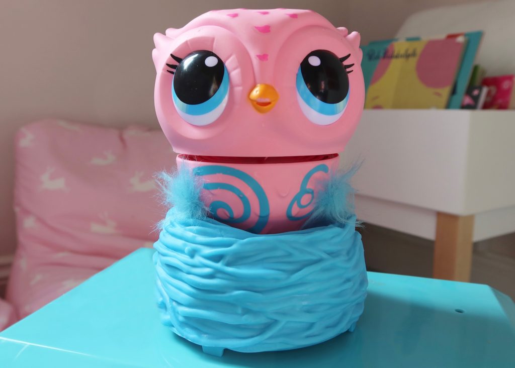 Owleez Review - The Owl Toy that really flies! - Real Mum Reviews