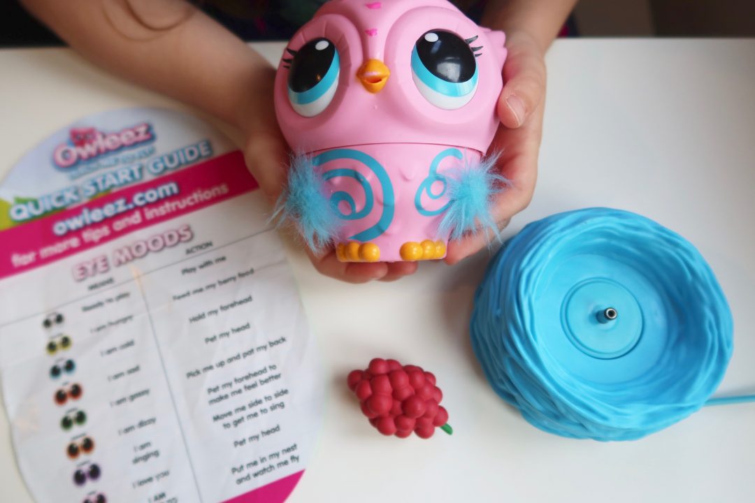 Owleez Review - The Owl Toy that really flies! - Real Mum Reviews
